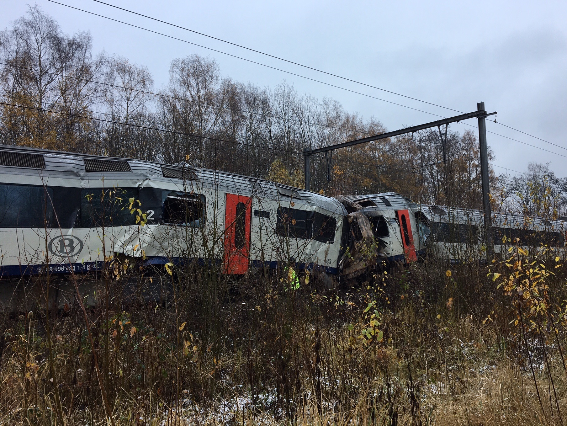 Accident de train à Morlanwelz: Infrabel acquitté, amende de 160.000 ...